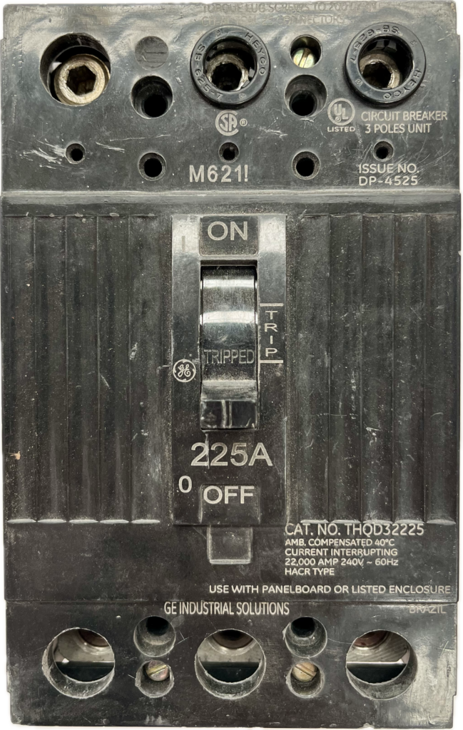 Interruptor TQD32125WL 3P 125A 240V MARCA GE - EMALAG